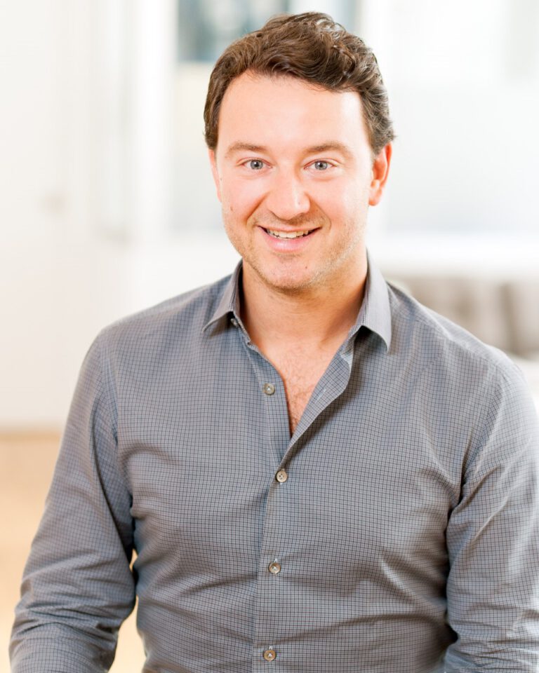 Does Pinduoduo Own Temu?