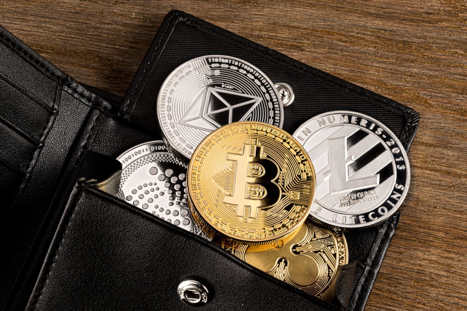 The 10 Best Cold Wallets for Crypto Cold Storage