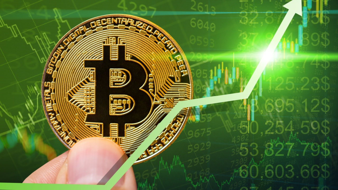 Price of Bitcoin Hits $82,000 as Investors Eye Crypto ‘Golden Era ...