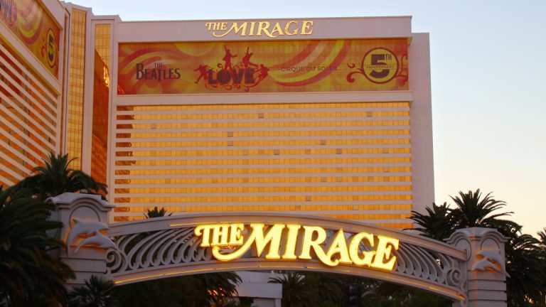 Steve Wynn Net Worth: The Resort Mogul's Total Wealth